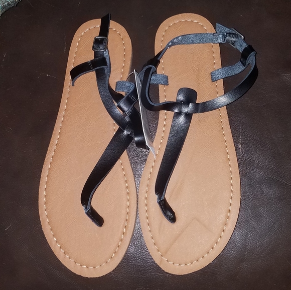 Universal Thread | Shoes | New Universal Thread Black Sandals | Poshmark